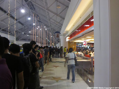 @cerbojam: The Ellen Adarna FHM Signing Adventure!