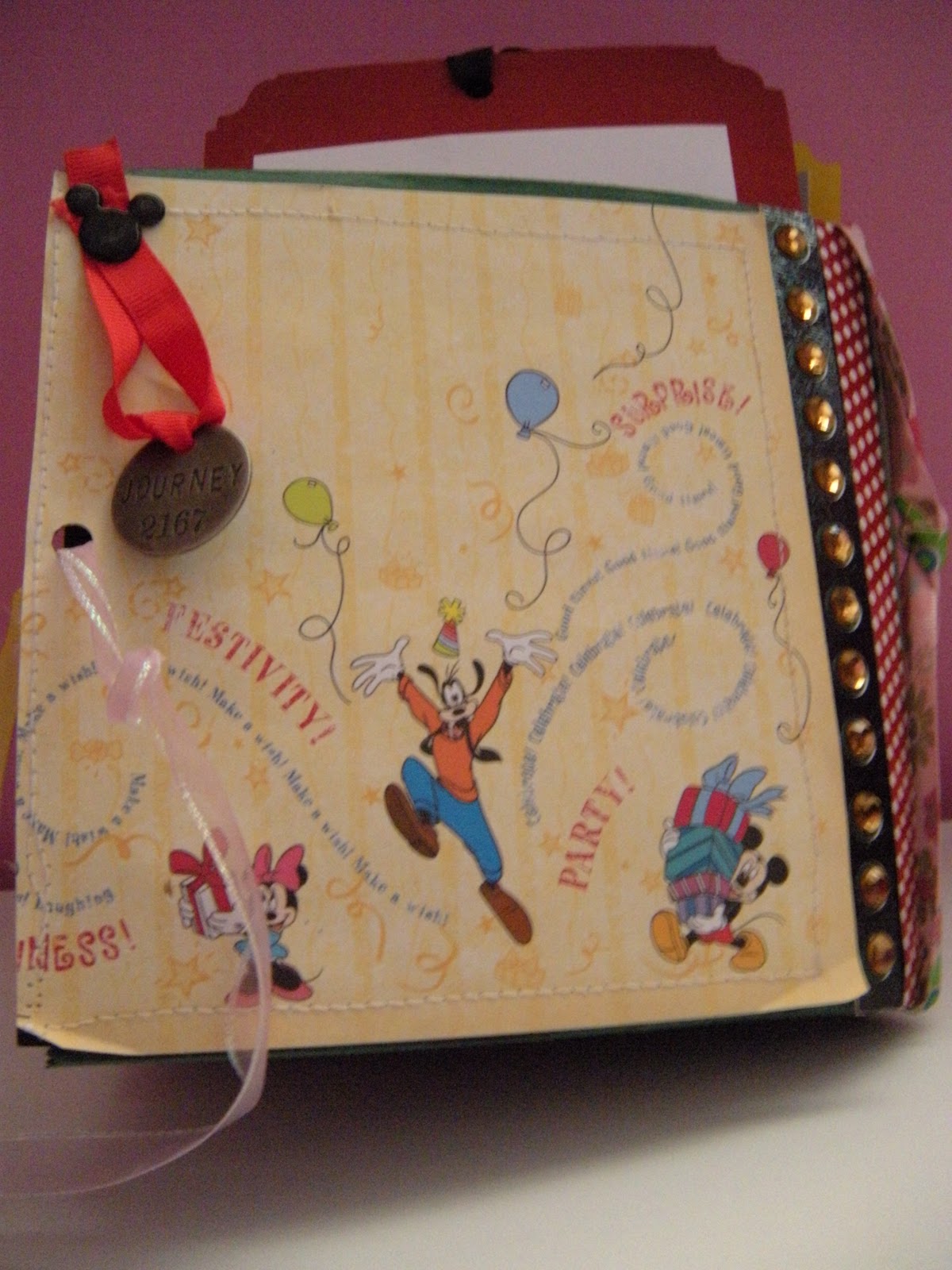 Scrapping With Lisa: Past Projects.