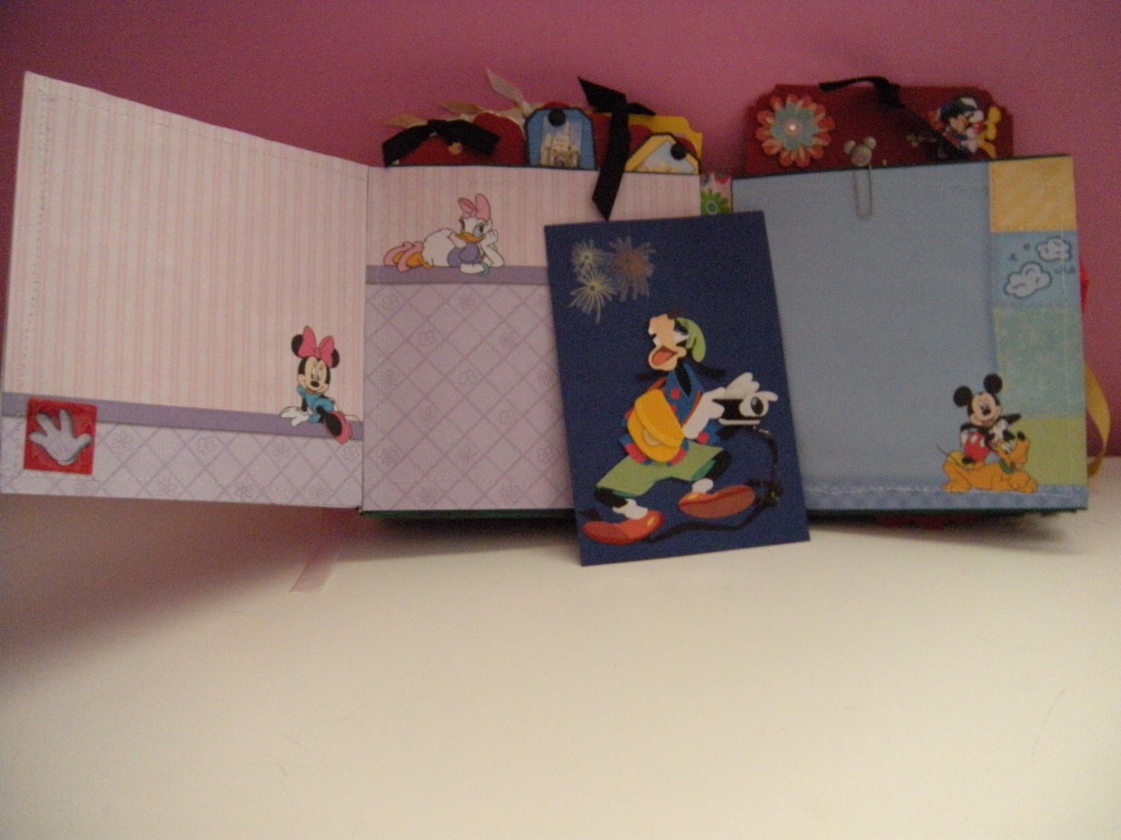 Scrapping With Lisa: Past Projects.