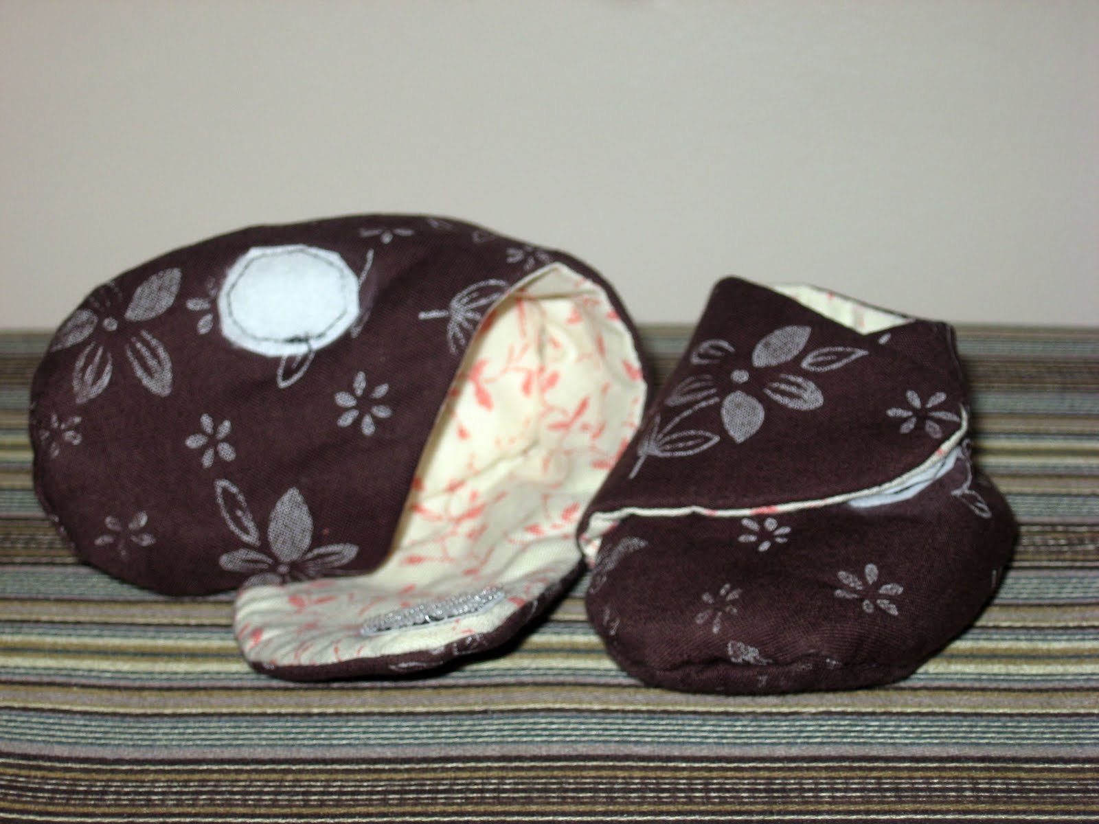 Craft with Confidence: Little Stitches' Cutie Booties