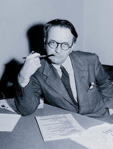 CRUCE DE CABLES: Raymond Chandler no ha muerto