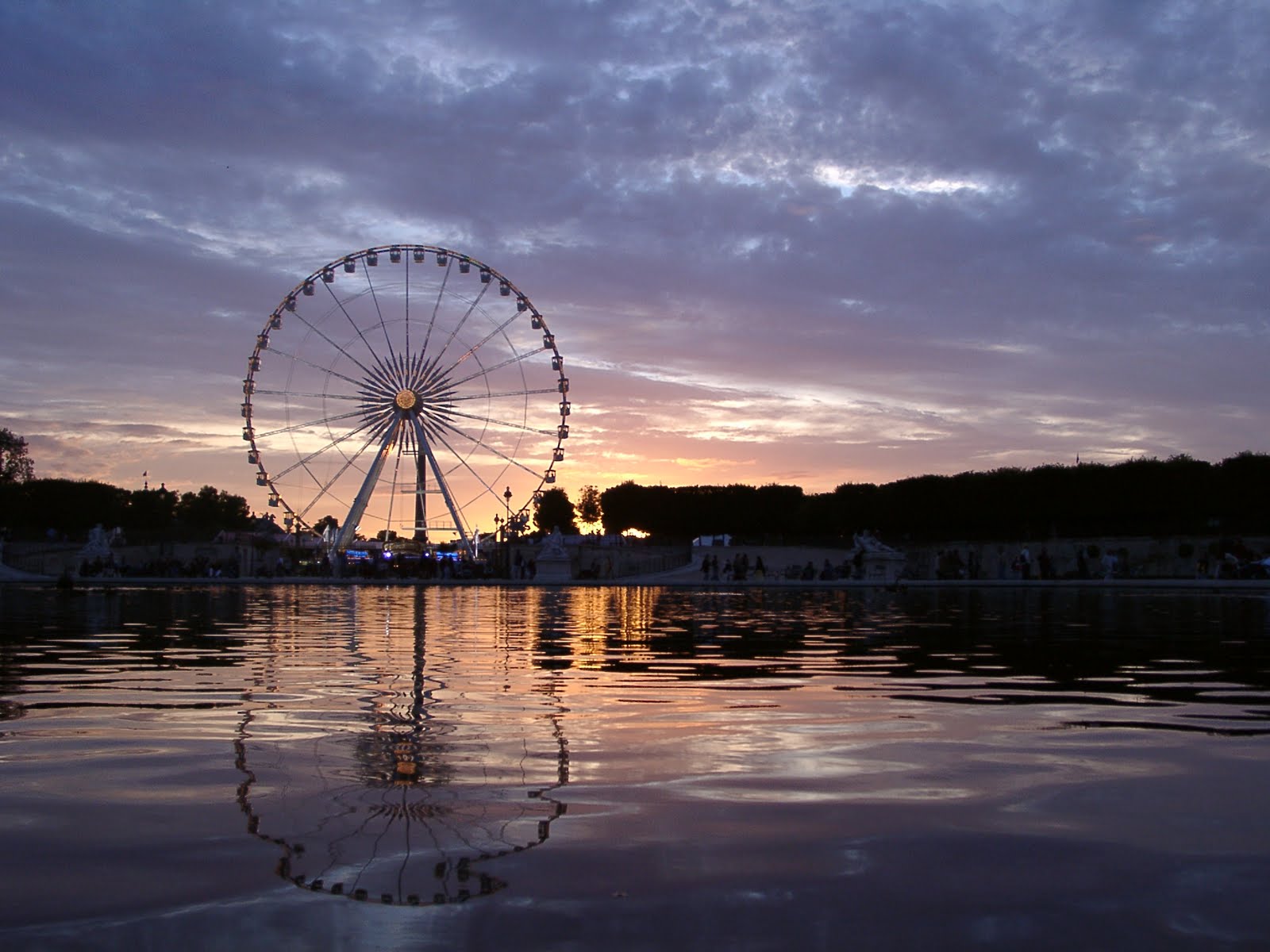 Éclectique: Paris s'illumine