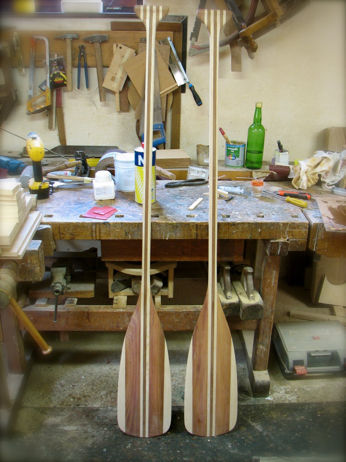 Aljo's canoe building blog: Making the paddles & fine sanding the hull