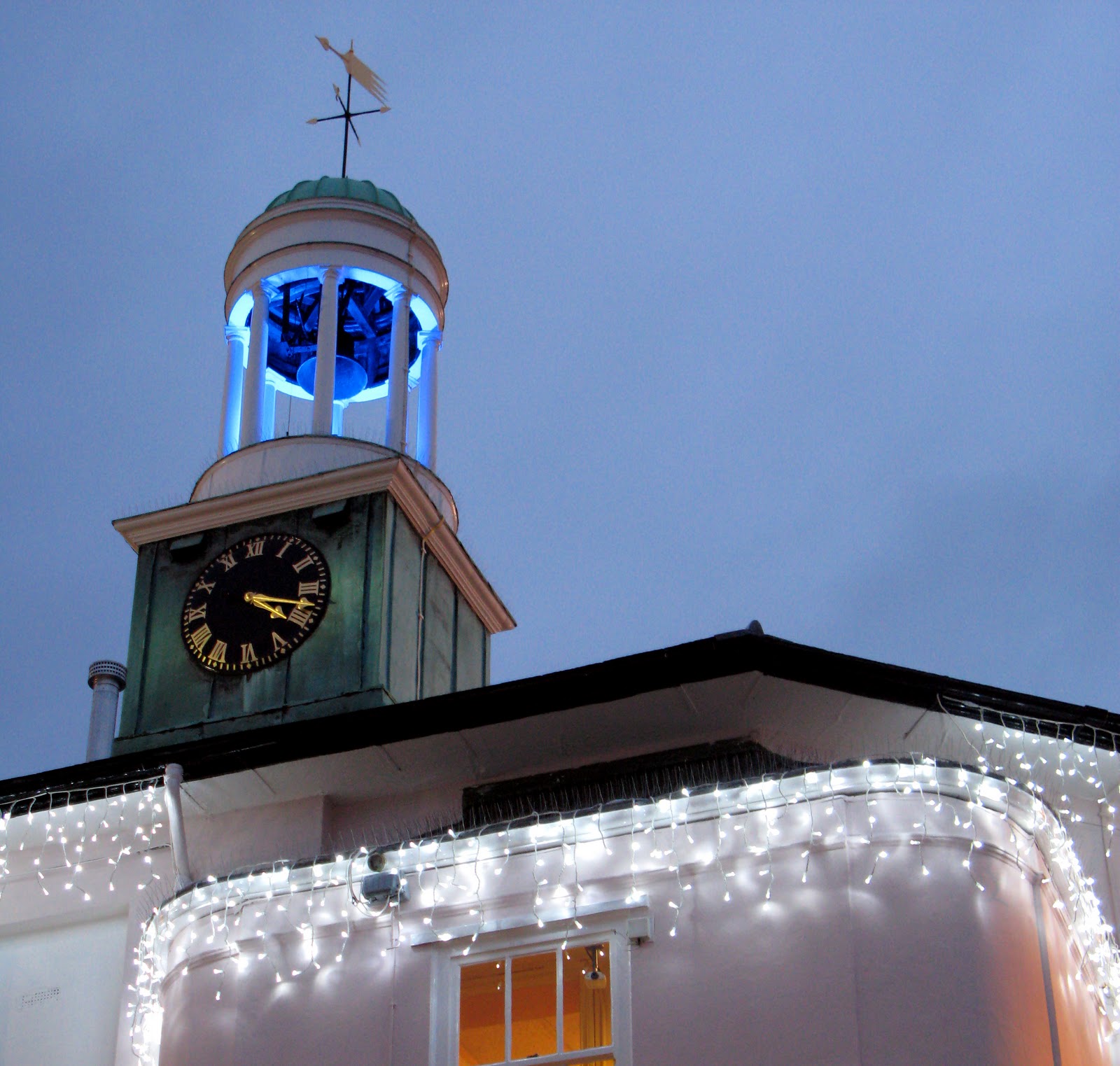 goings on in the land of spoon: Godalming Christmas Lights 2010