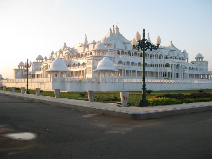 DevEkatvam ( In Oneness ): Oneness temple and campuses