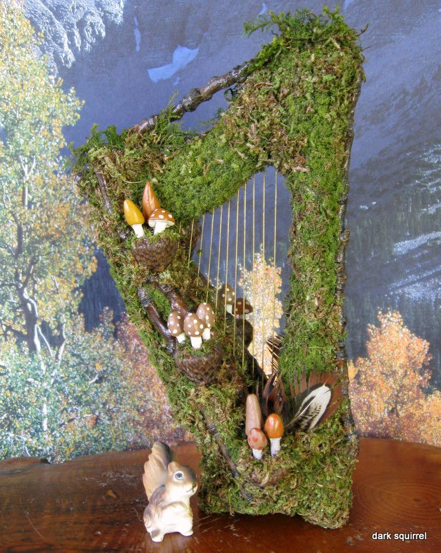 Dark Squirrel's Miniature Asylum ~: Autumn Fairy Harp