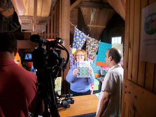 Cheryl Lynch Quilts: Quilt Out Loud with Mark Lipinski and Jodie Davis