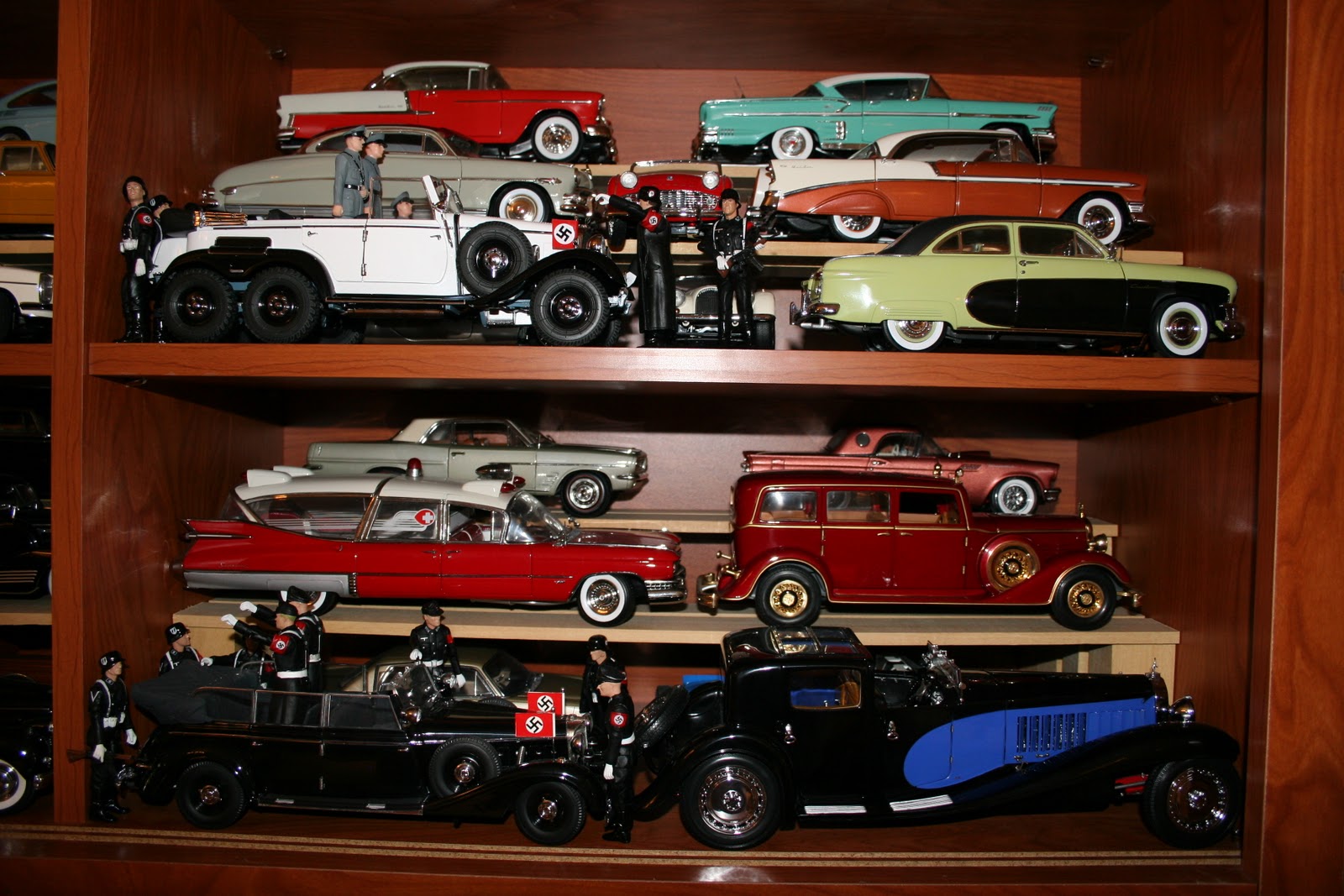 SERGIO GOLDVARG: Pictures of my scale model car collection