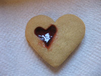 Gibby Goes to London: heart-shaped things make everything more lovely