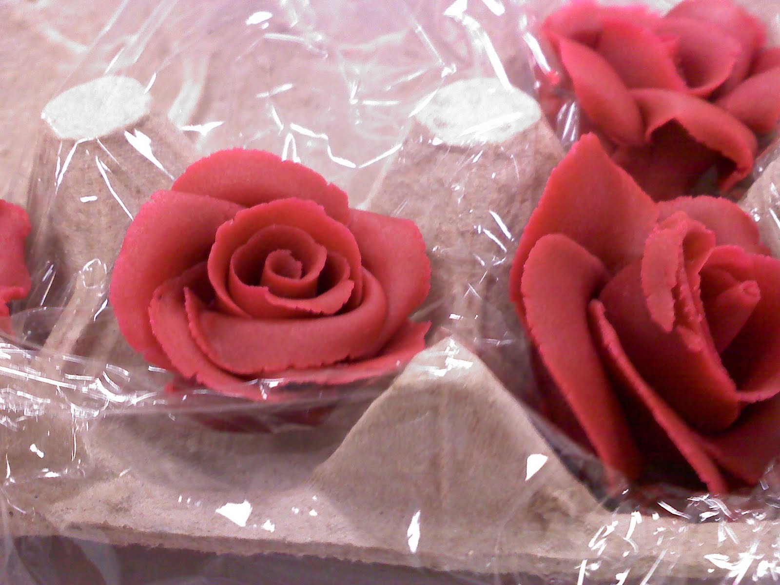 Bakelicious!: Almond Paste Roses