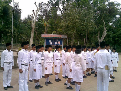Galery Foto SMA Bintang Timur Balige: Paskibras SMA Bintang Timur ...