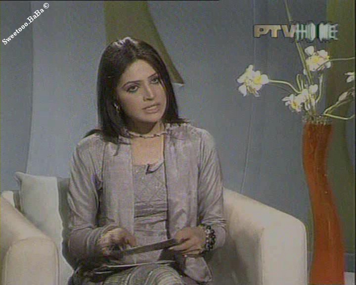 Pakistani Television Captures And Hot Models: Sundas Jammel Ptv Host