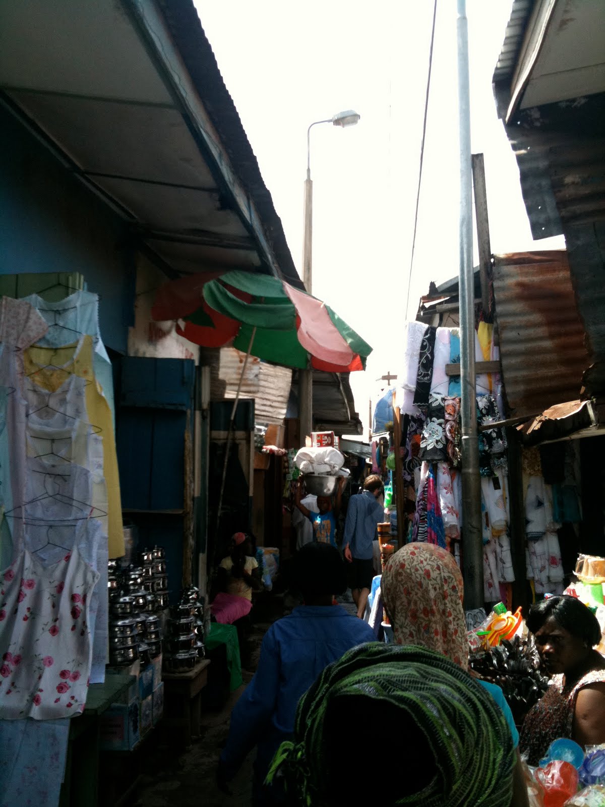 7 Weeks in Ghana: Day 28 - Kumasi Market, Central Market, or Kejetia ...
