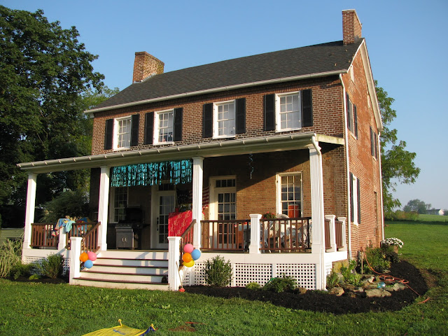 Farm Fresh Fun: The Farmhouse