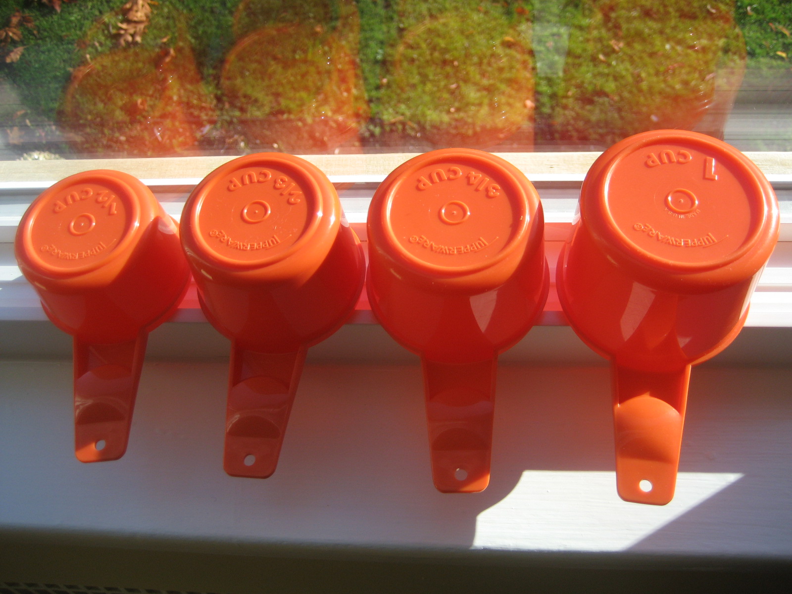 Six Balloons Vintage Delights: Vintage Green Tupperware Grater