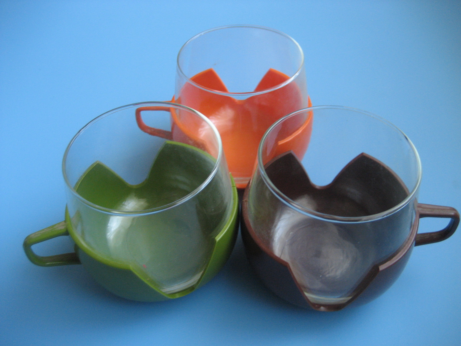 Six Balloons Vintage Delights: Vintage Made in Holland Cups