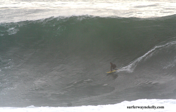 SurfLiveStyle: Tow-in: Porque en el surf, el tamaño si importa.