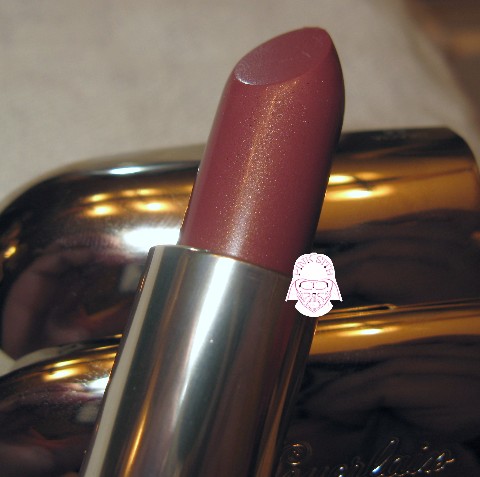 First Invented Lipstick | Lipstick Pictures