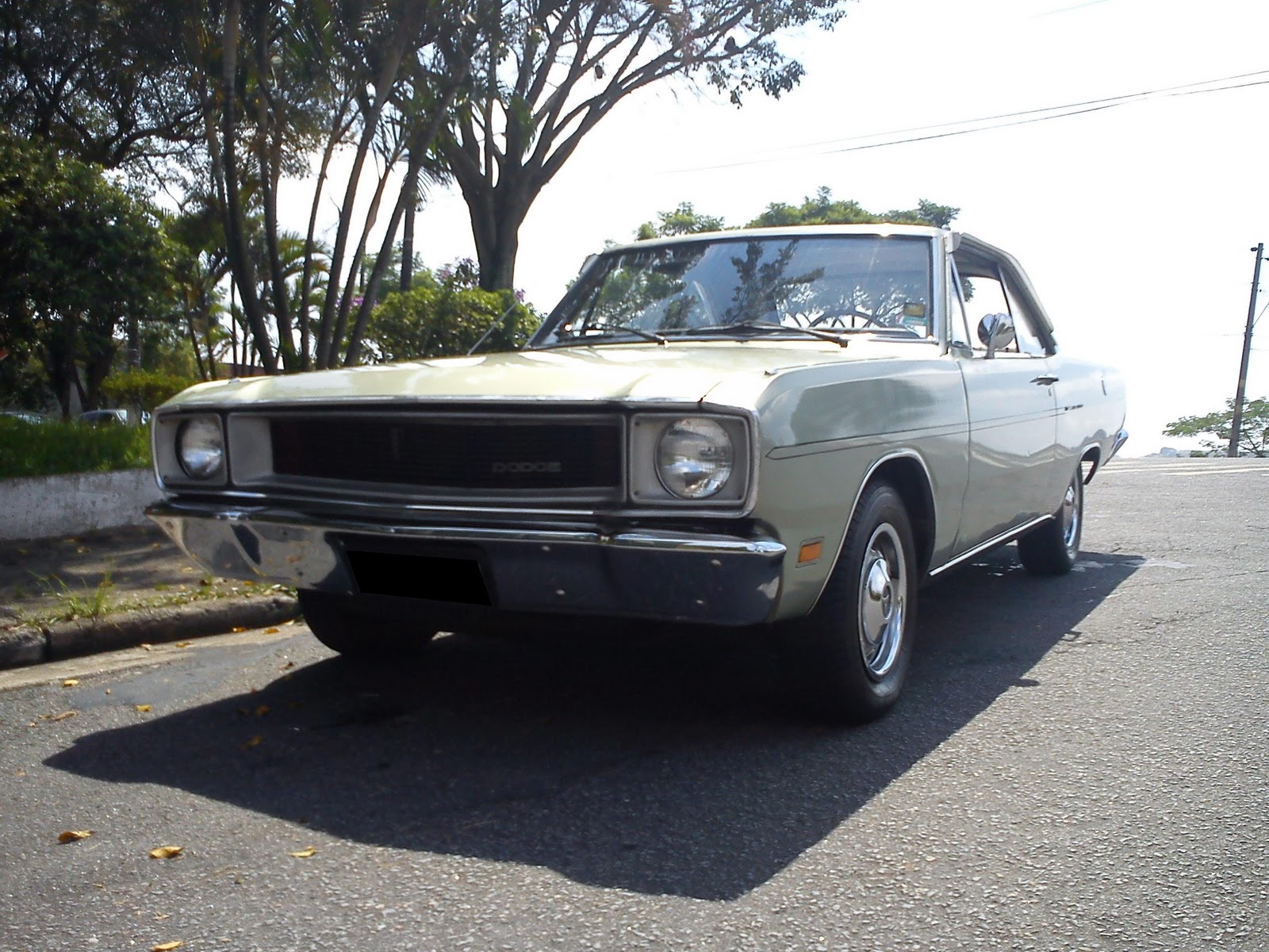 Dodge Fever: Fotos do Dart 77 do meu pai