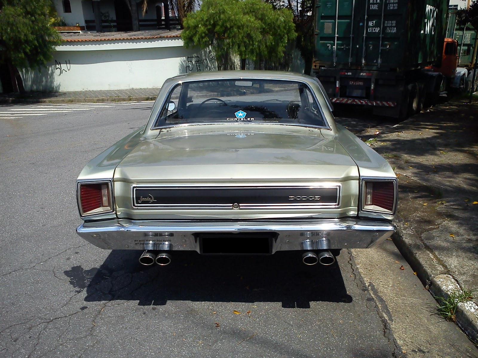 Dodge Fever: Fotos do Dart 77 do meu pai