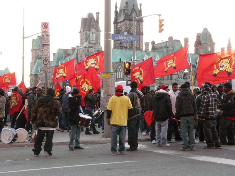 tamil makkal kural: puli kodi,viduthalai puligal flag,ltte flag
