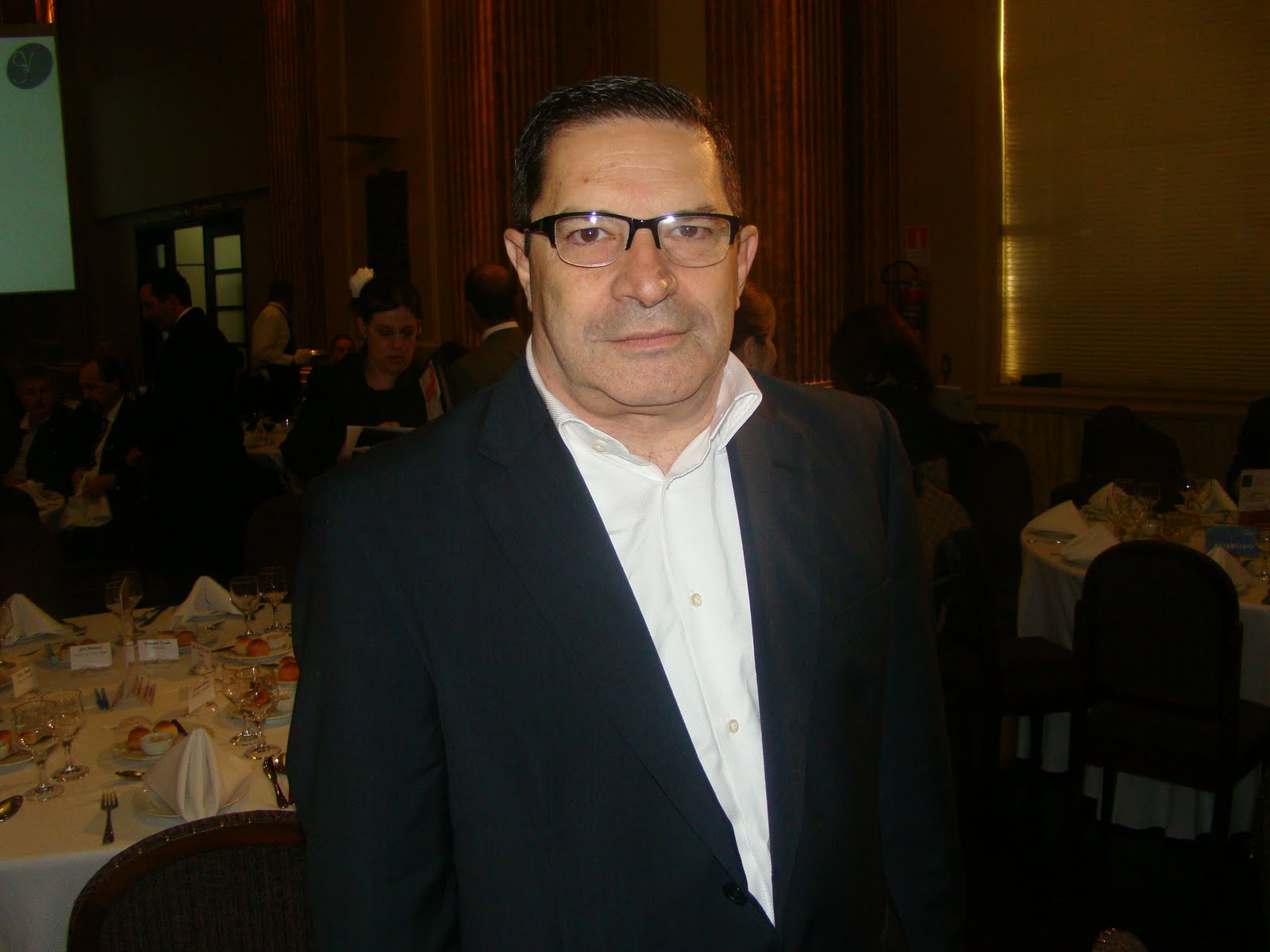 Evento em Destaque: Bernardo Gradin faz palestra no TÁ NA MESA da ...