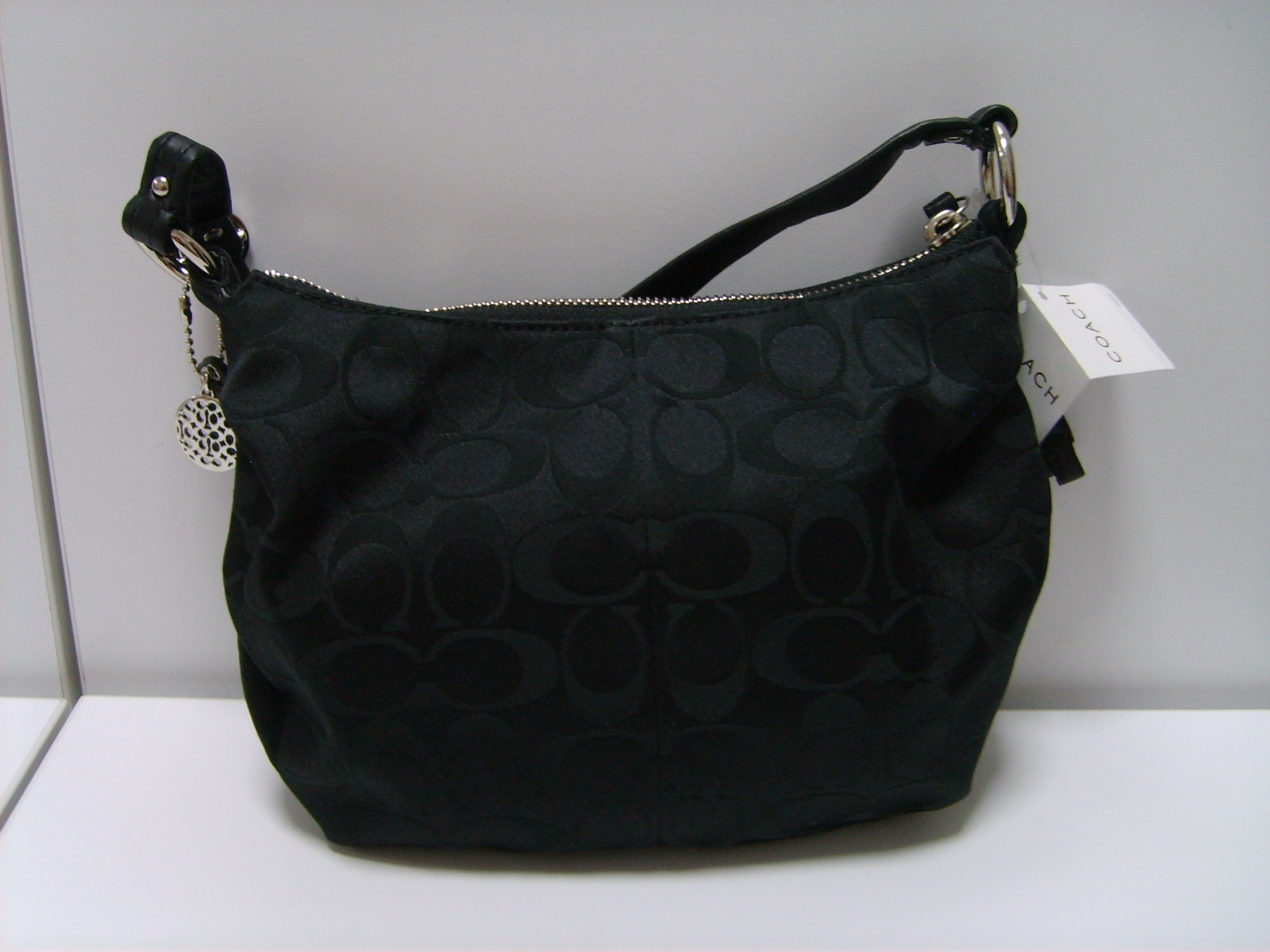 2129 AUTHENTIC BAGGS: NWT COACH HOBO ALI SIGNATURE JACQUARD PURSE