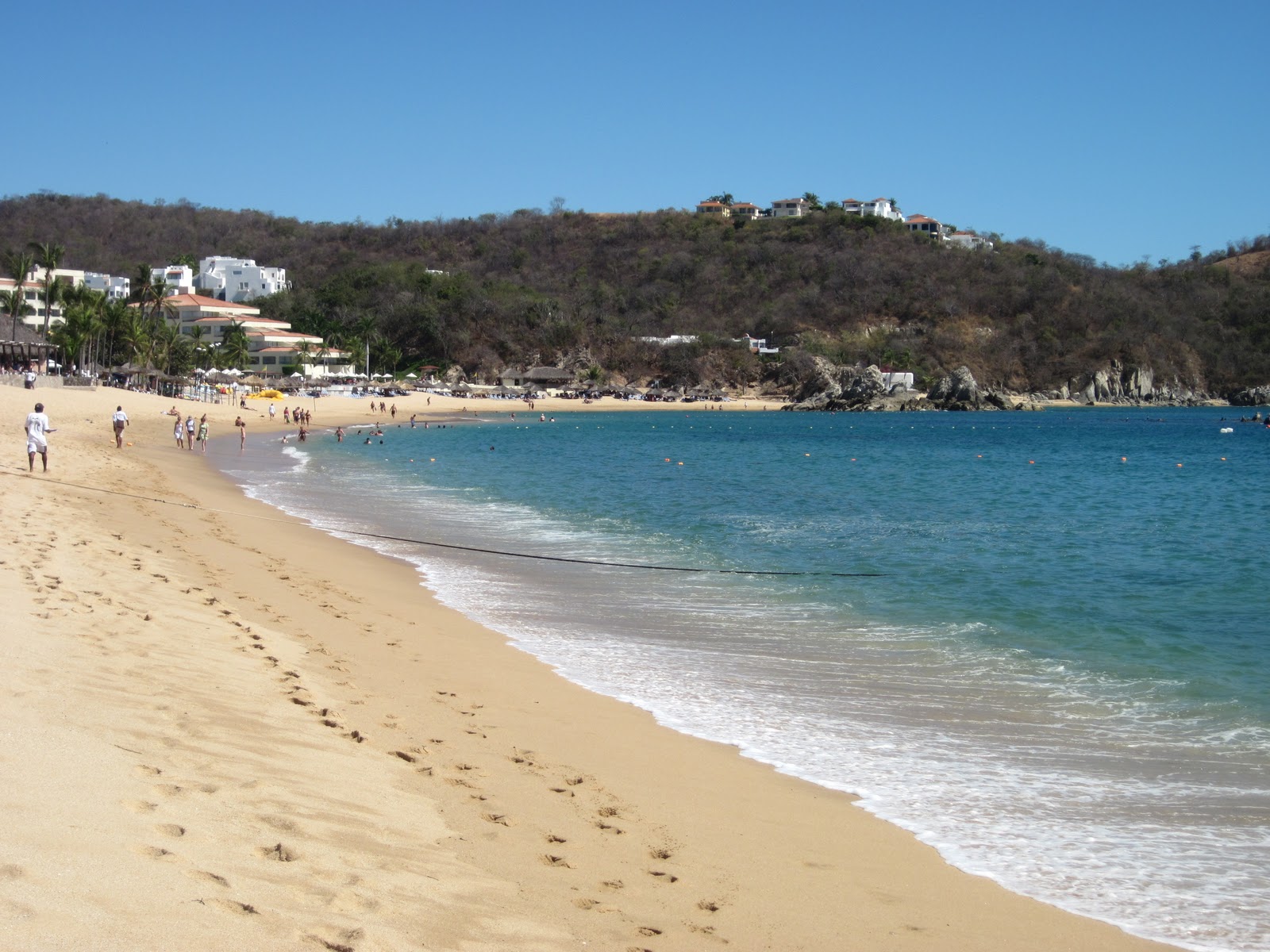 Travel with Kevin and Ruth: Playa Tangolunda (Huatulco, day 13)