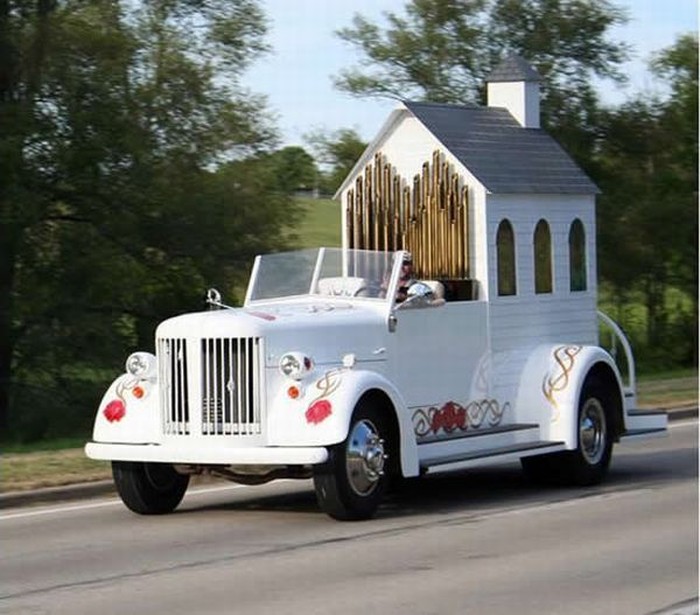 PopGive: Church On Wheels