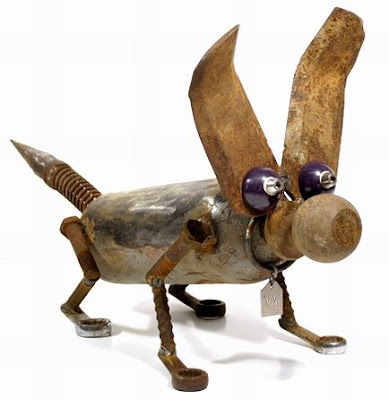 Cute sculptures made from kitchenwares