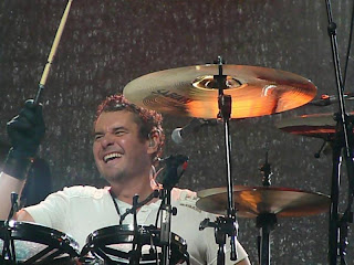 El mundo INXS en español: Jon Farriss, batería de INXS cumple 48 años