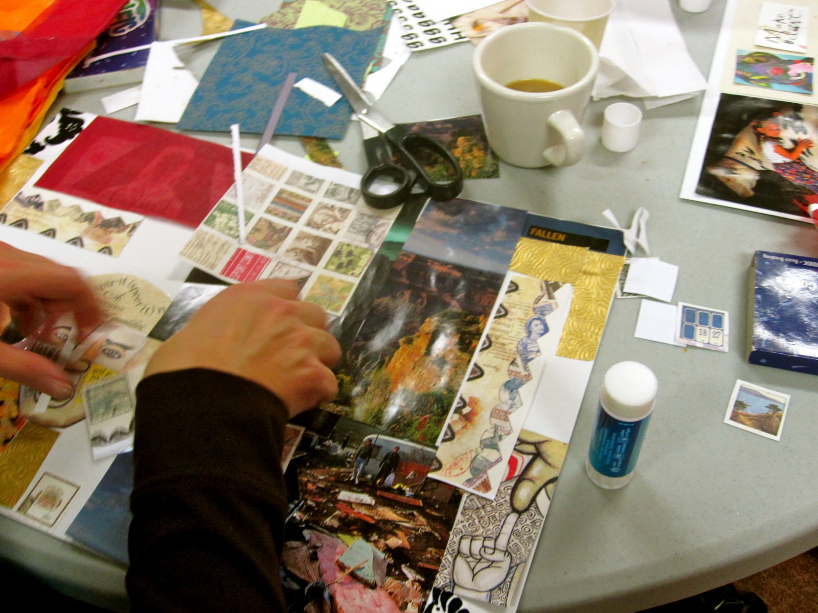 ART THERAPY REFLECTIONS: The Art of Uncluttering Your Inner and Outer Life