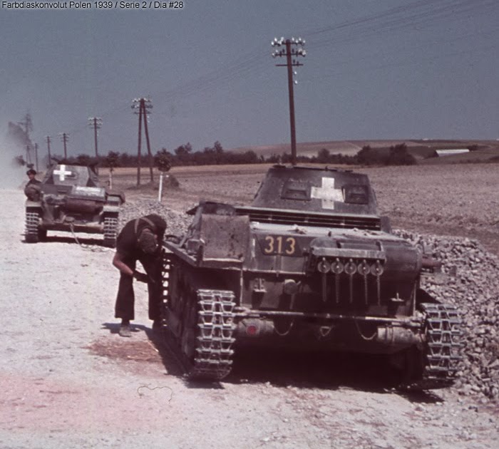 NAZI JERMAN: Foto Berwarna Koleksi Pribadi Akira Takiguchi