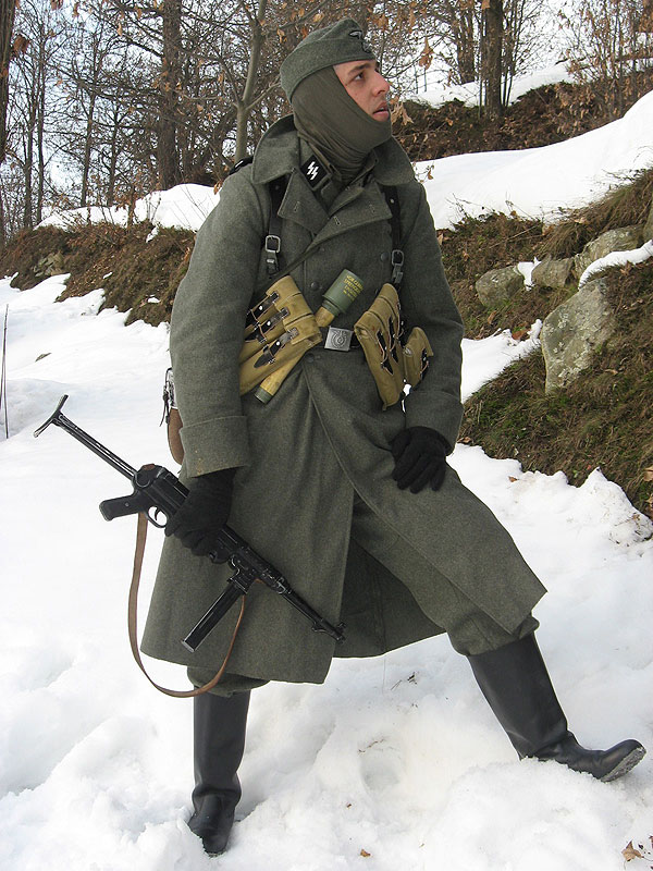 NAZI JERMAN: Album Foto Reenactor Waffen-SS Dari Seluruh Dunia