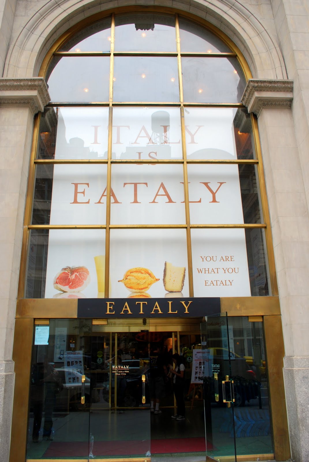 Mille Fiori Favoriti: A Visit to EATALY in NYC