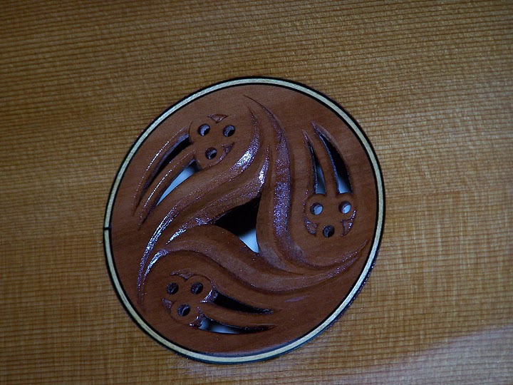 Lira da gamba - Lirone