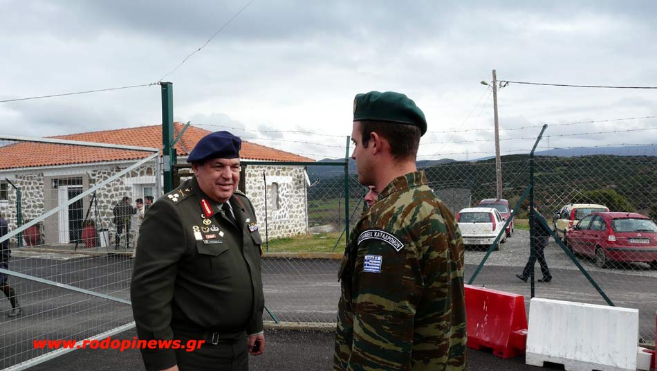 ΣΚΕΦΤΟΜΑΣΤΕ ΕΛΛΗΝΙΚΑ: ΩΠΑ ΒΡΕ ΜΑΓΚΕΣ ΚΑΝΤΕ ΛΙΓΟ...ΚΡΑΤΕΙ.ΔΕΝ ΕΙΝΑΙ ΤΟ ...