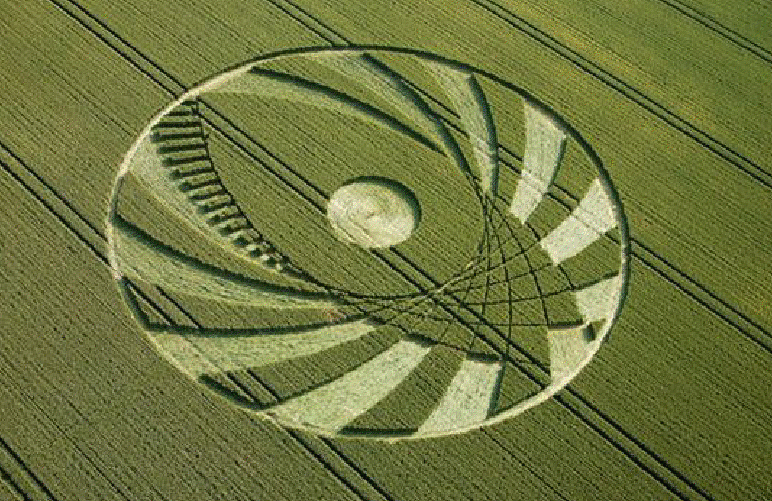 MAESTRO CARLOS GOMES: AGROGLIFOS - A ARTE NO CHÃO