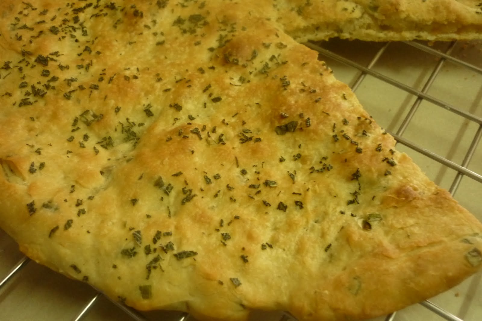 kitchen flavours: Garden Herb Flatbread