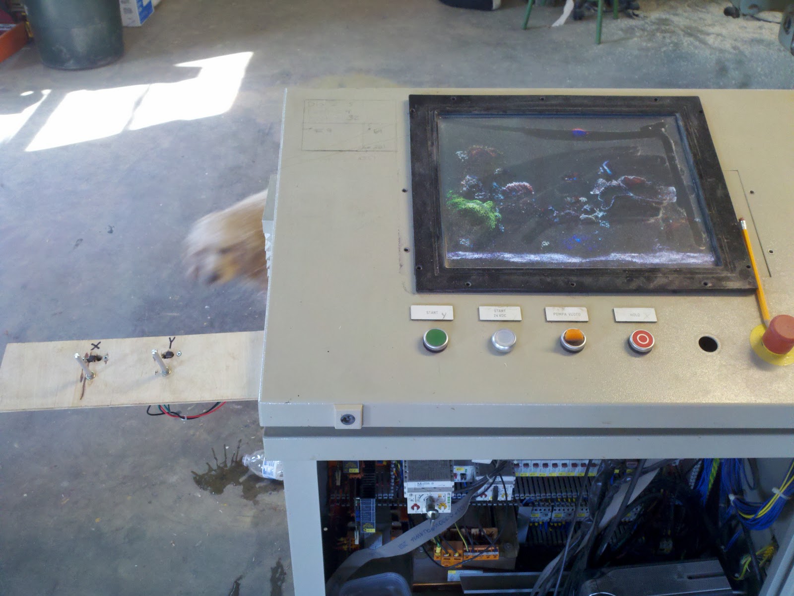 CNC Router Conversion: Replace old computer with 17" touch screen and ...