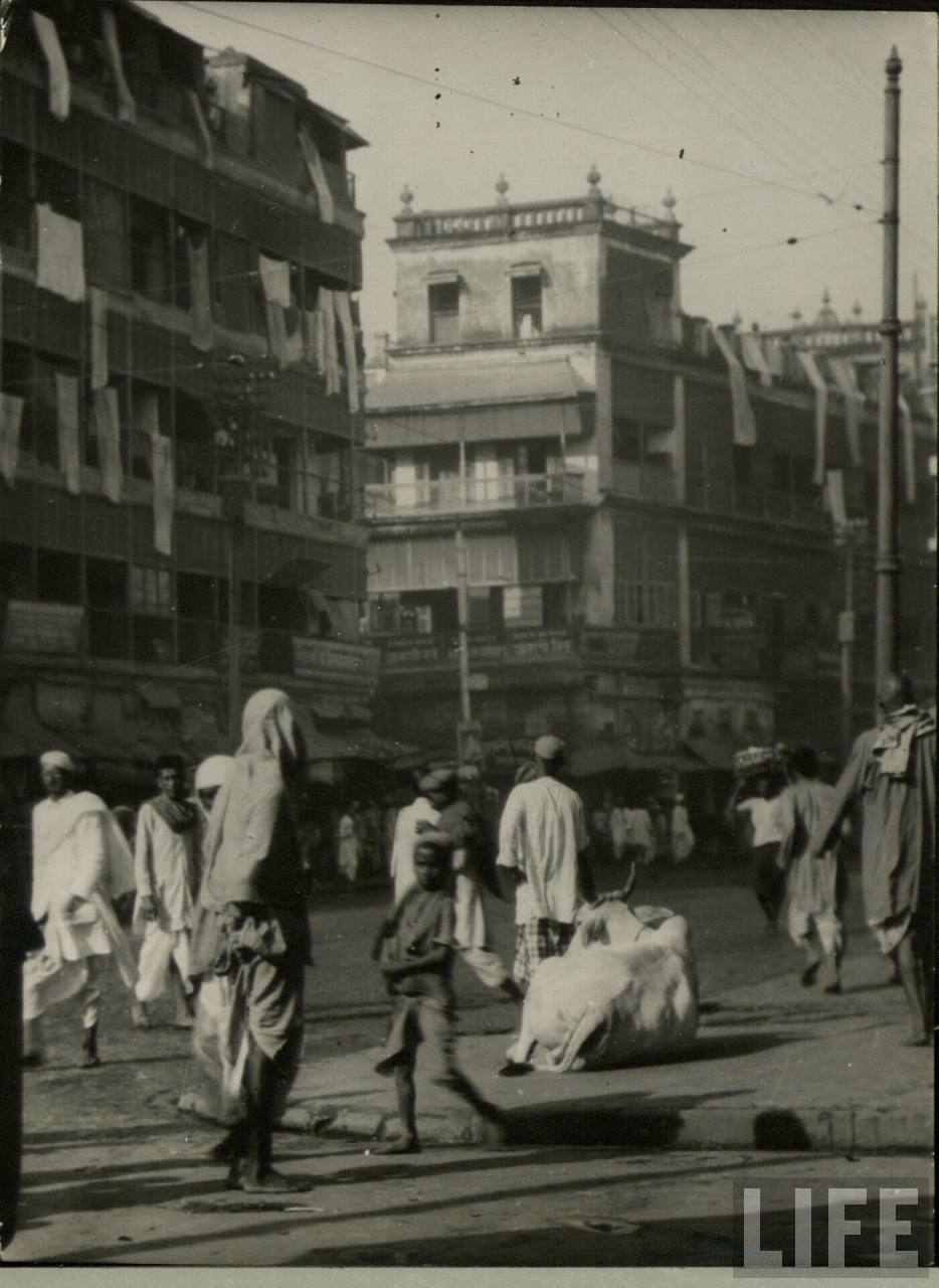 Calcutta (Kolkata) Street Activities - Old Indian Photos