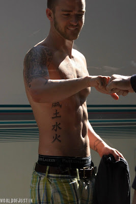 VISITA TEMPORAL: JUSTIN TIMBERLAKE ( shirtless )