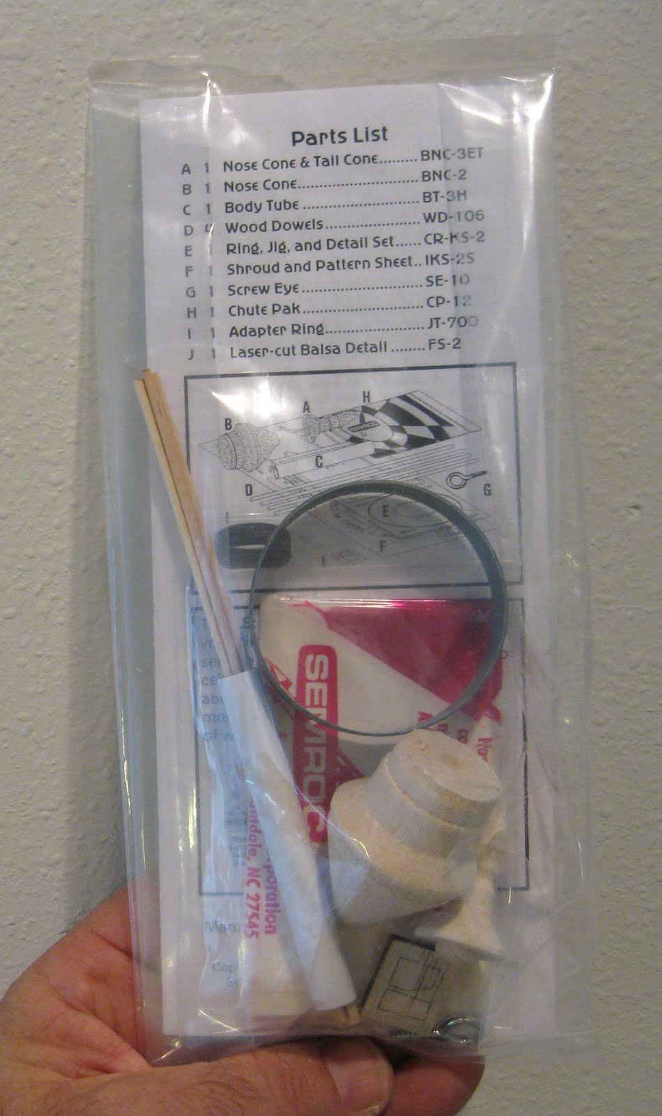 Model Rocket Building: Semroc Little Joe II Part 11 Apollo Capsule Kit