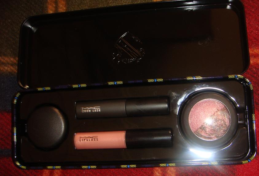Sencillamente Kyra: COLECCION " A TARTAN TALE " DE MAC / LIPSTICK FAUX ...