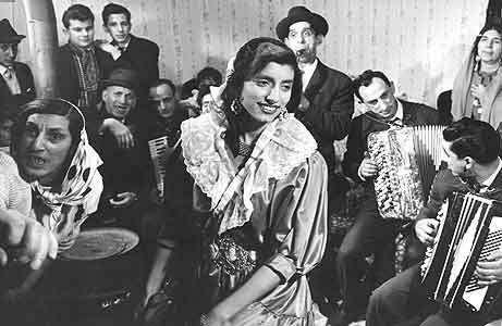 Svarten: Myten och sanningen om romer