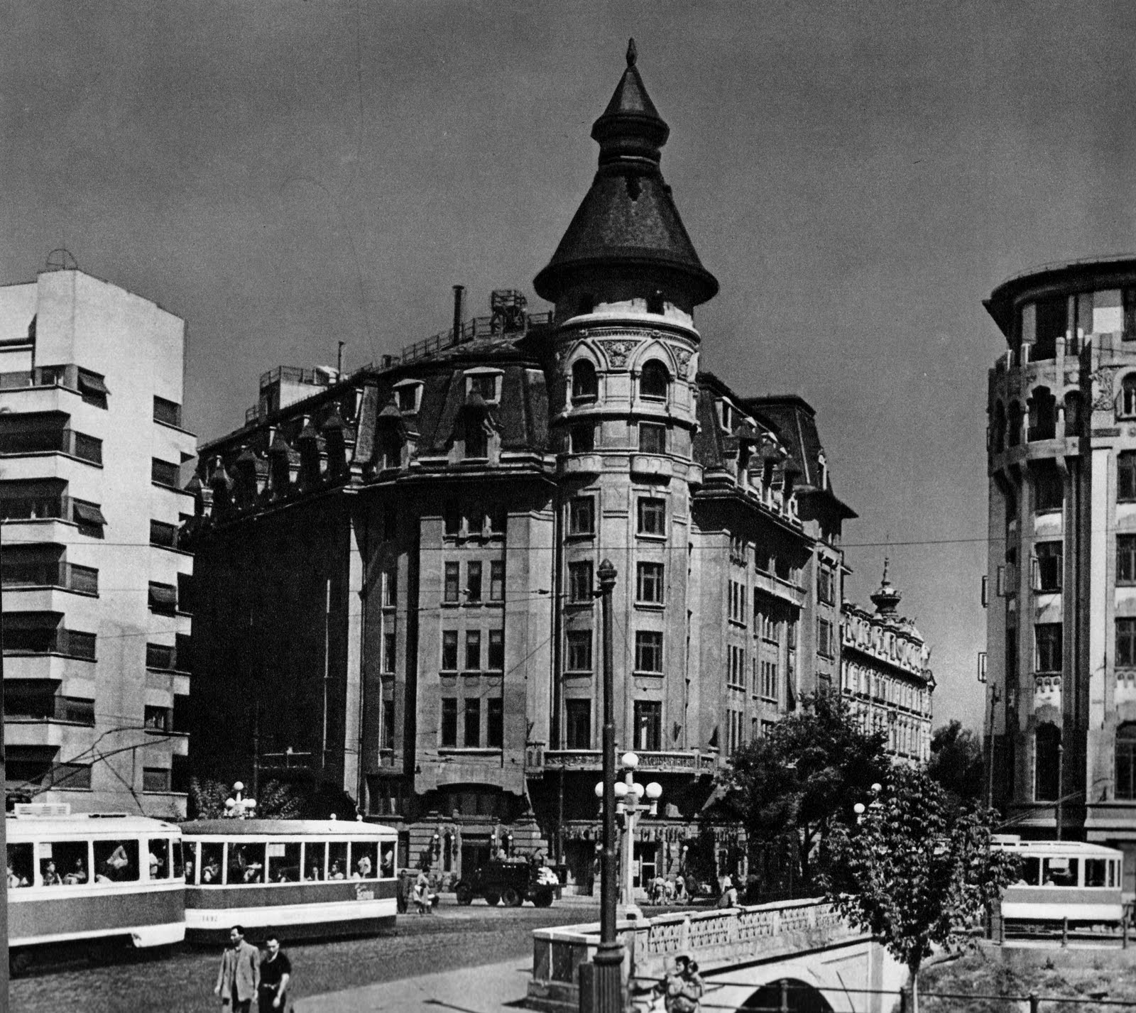 .: Podul Izvor -fotografie realizata de fotograful roman AUREL BAUH ...