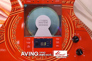 WTF?? Of the Moment: Electric Guitar Shaped CD player