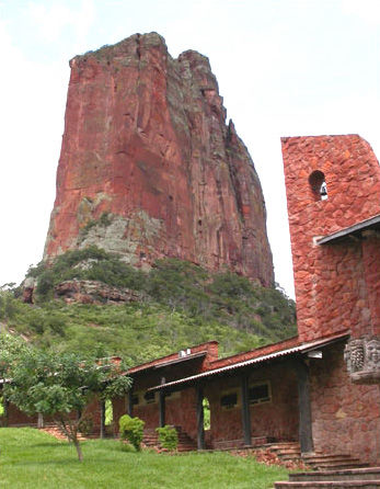 Roboré un Paraiso sin Limites: Chochis "La Muela Del Diablo"