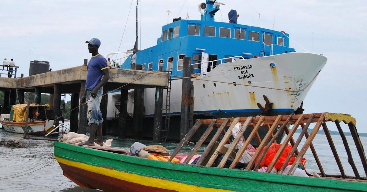 Luís Graça & Camaradas da Guiné: Guiné 63/74 - P5555: A navegação no ...