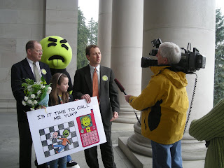 The Advance: Mr. Yuk visits the Capitol